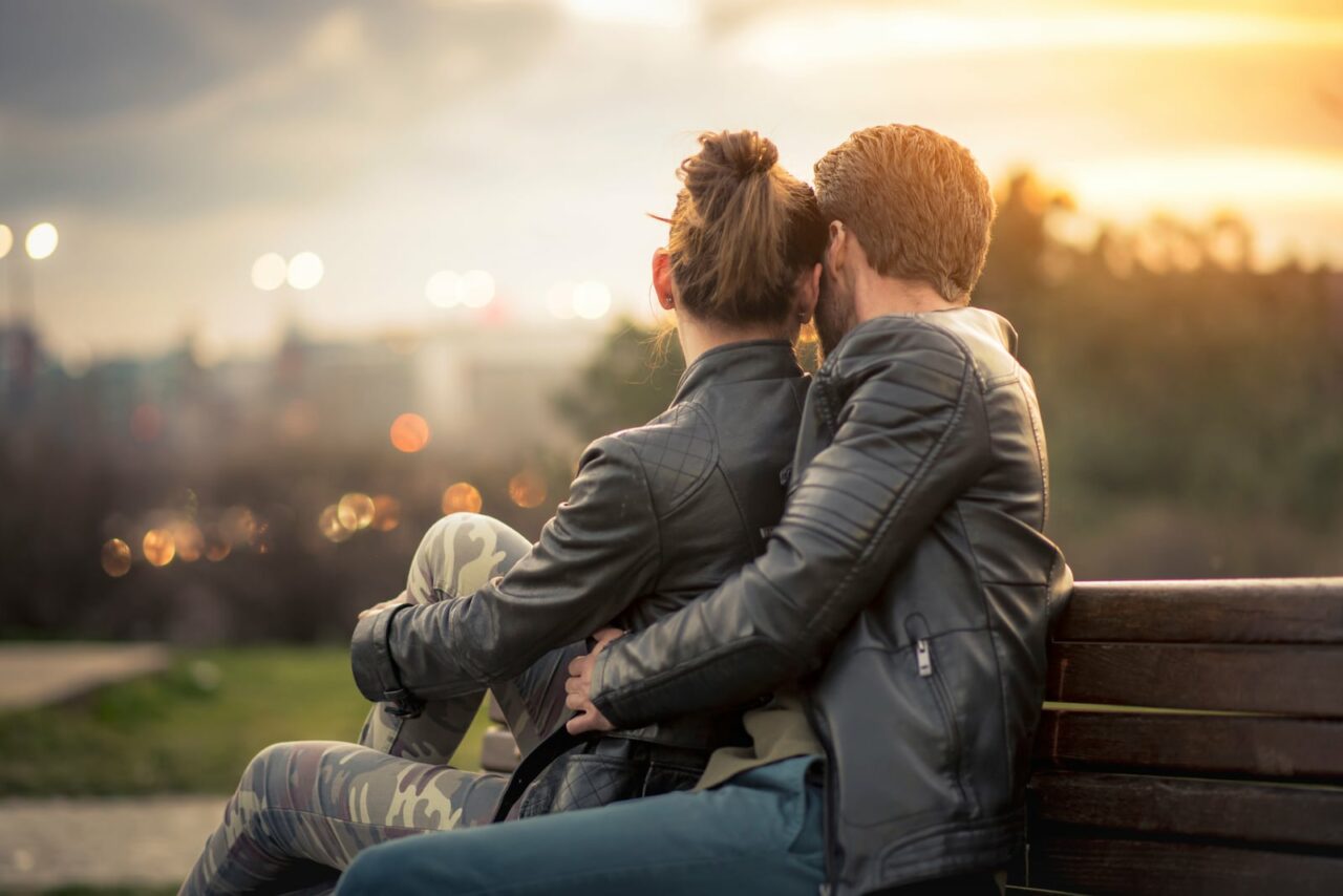 5 Surefire Signs Your Love At First Sight Will Last
