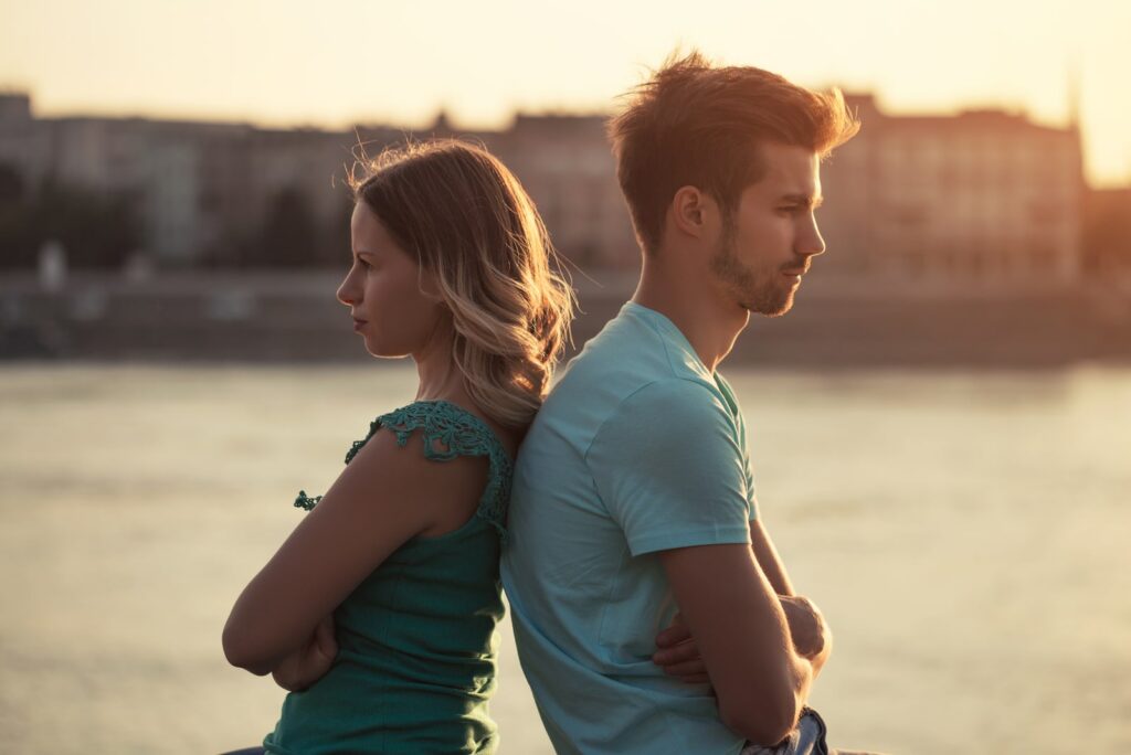 5 Devious Signs Of Manipulative Behavior In A Relationship