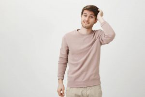 7 Revealing Body Language Signs He's Not Into You