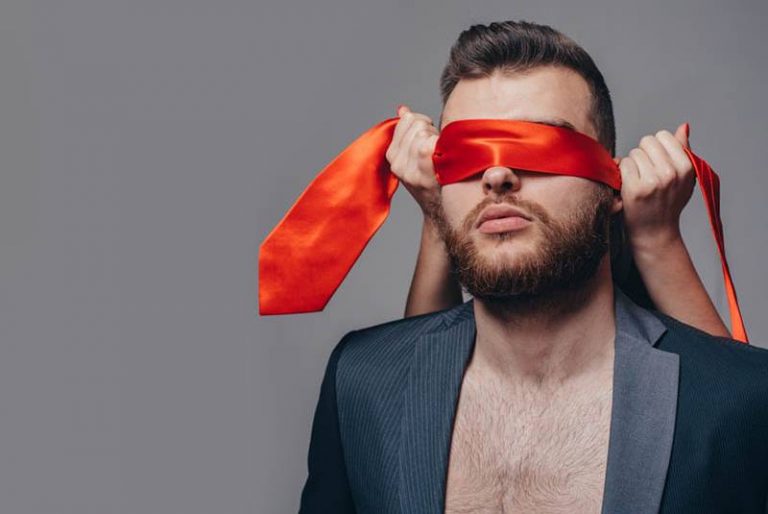 Dominant And Submissive Relationships - Top 10 Rules To Follow