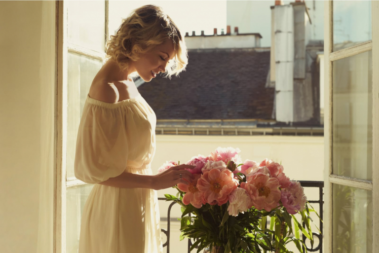 All About The Romantic Girl: How To Date, Understand, And Be Her