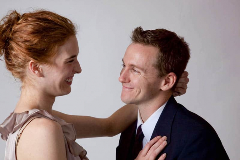 10 Reasons Why A Guy Uses Prolonged Eye Contact With You