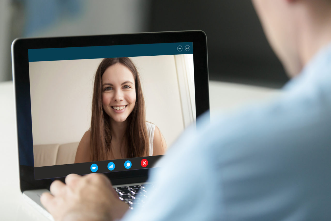 11 Long-Distance Relationship Tips That Will Bring You Closer