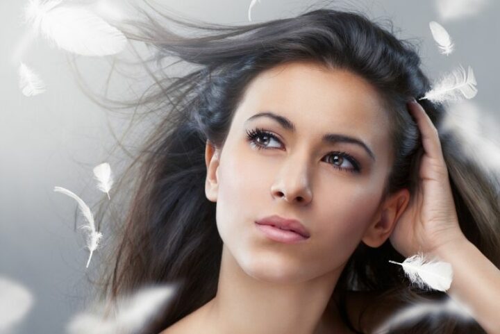 16 Intriguing Signs From The Universe And What They Mean