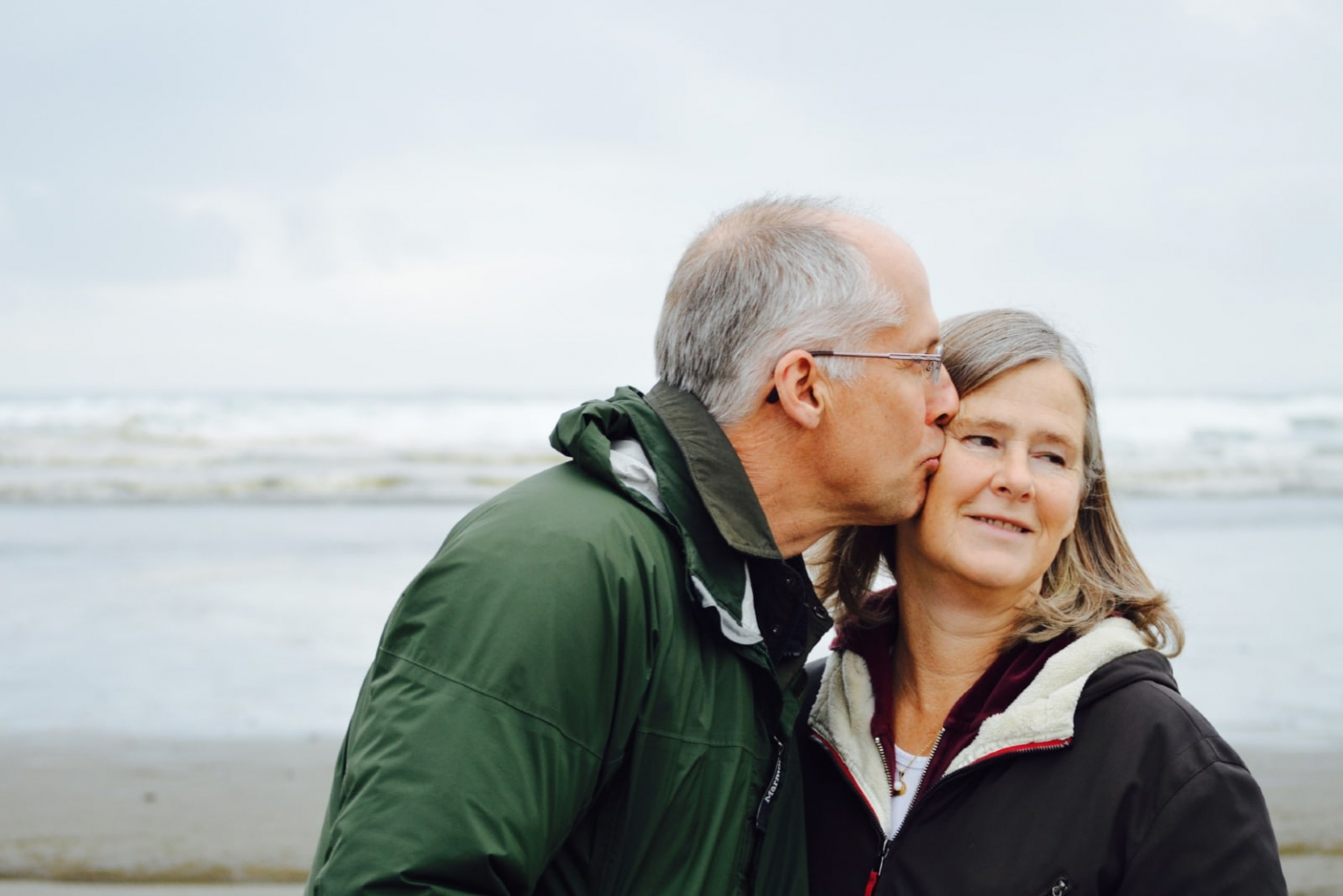 18 Amazing Perks Of Growing Old Together (That No One Tells You)
