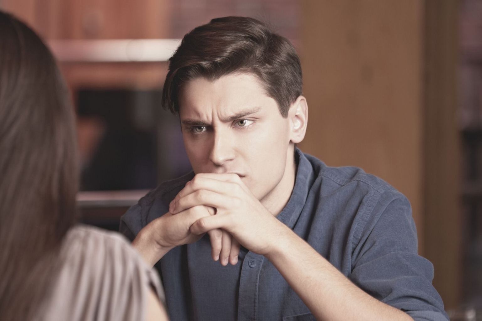 10 Warning Signs You're Dating An Alcoholic (And What You Can Do)