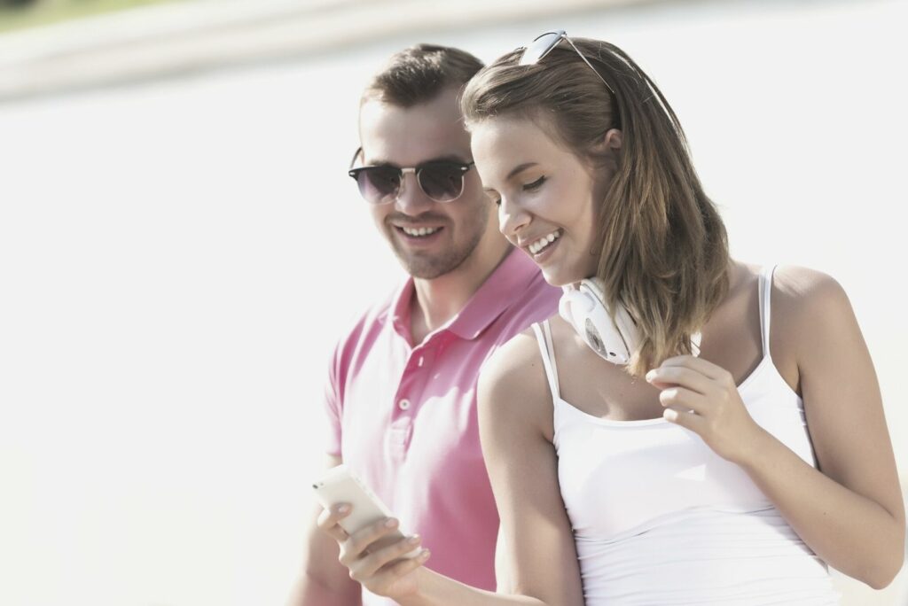 Why Platonic Intimacy Is The Purest Form Of Love