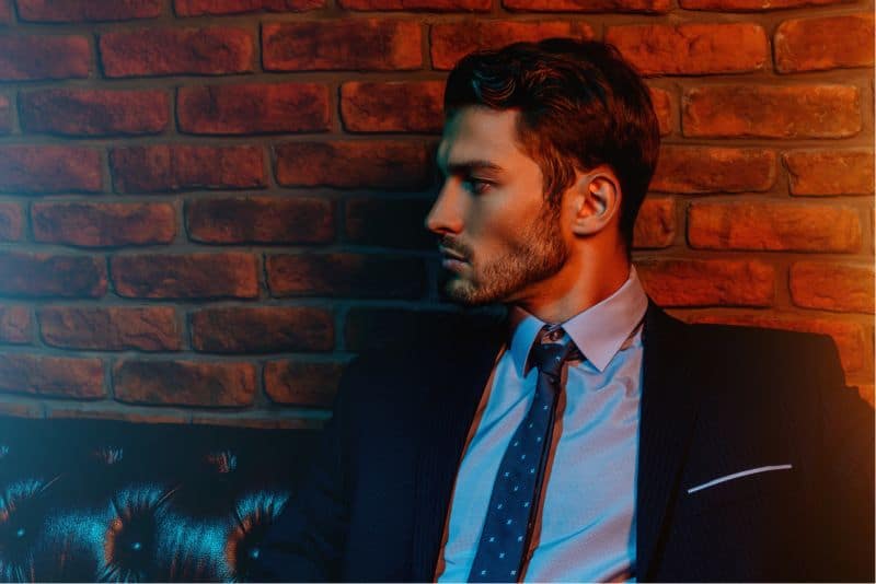 Sigma Male: 20 Personality Traits & How To Handle Him