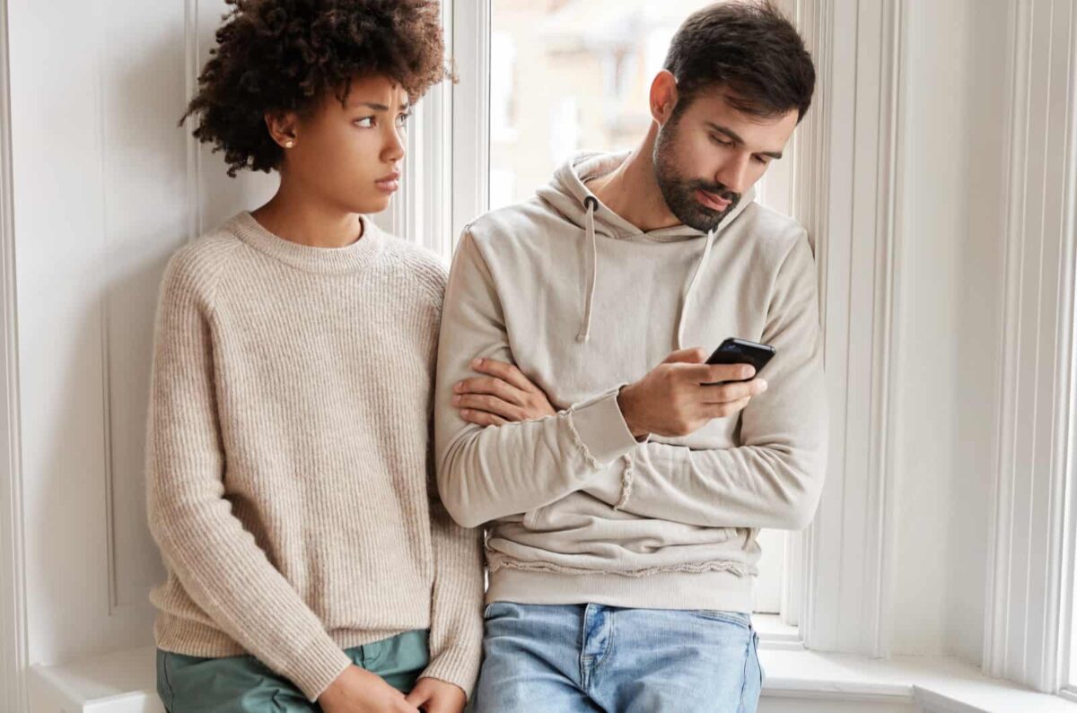 9 Signs He Is Fantasizing About Someone Else And What To Do About It