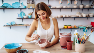 40 Hobbies For Introverts: Have Fun Alone & With Friends