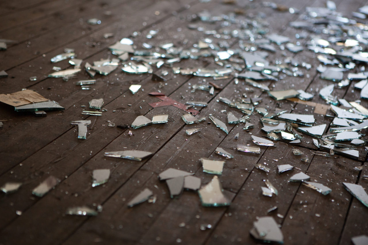 Spiritual Meaning Behind Glass Breaking: 12 Possibilities