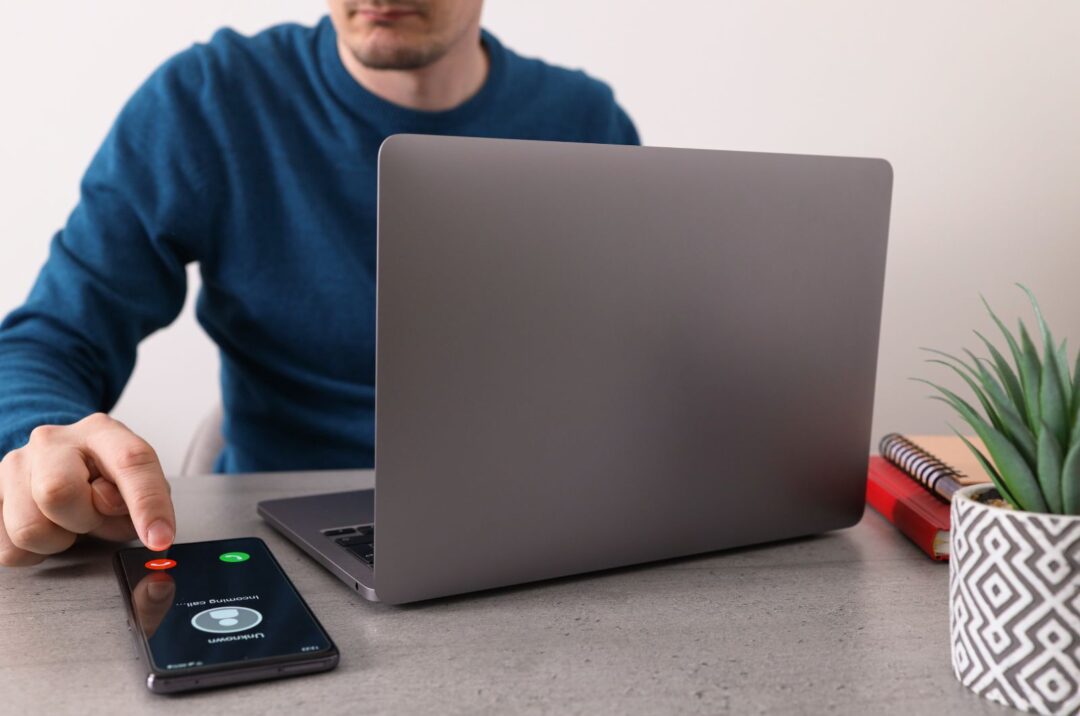 60 Funny & Freaky Pranks To Pull On Your Boyfriend Over Text