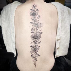 22 Fine Line Spine Tattoo Ideas With Subtle Yet Powerful Designs