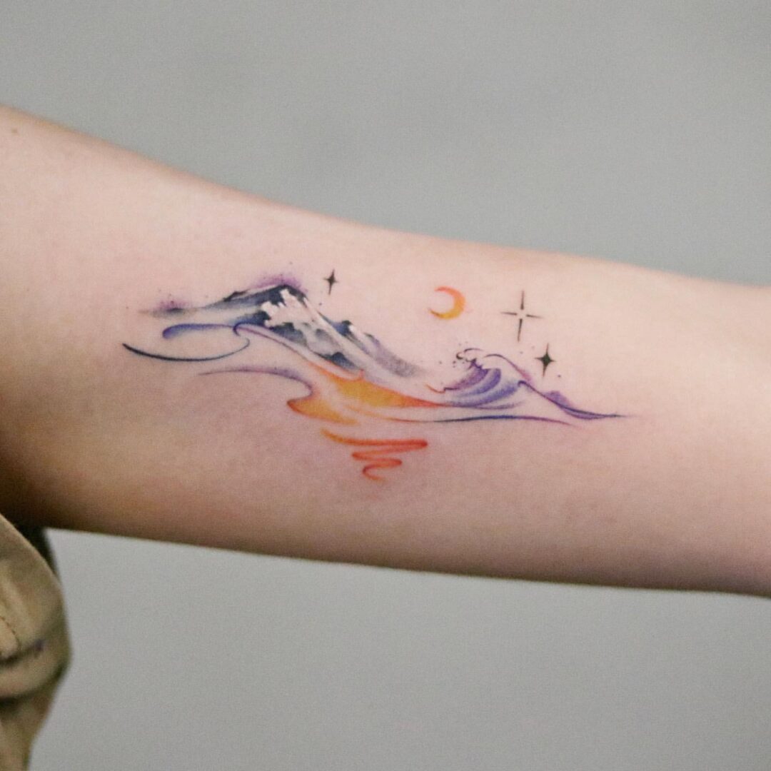 27 Small Tattoos For Women You Won't Be Able To Resist