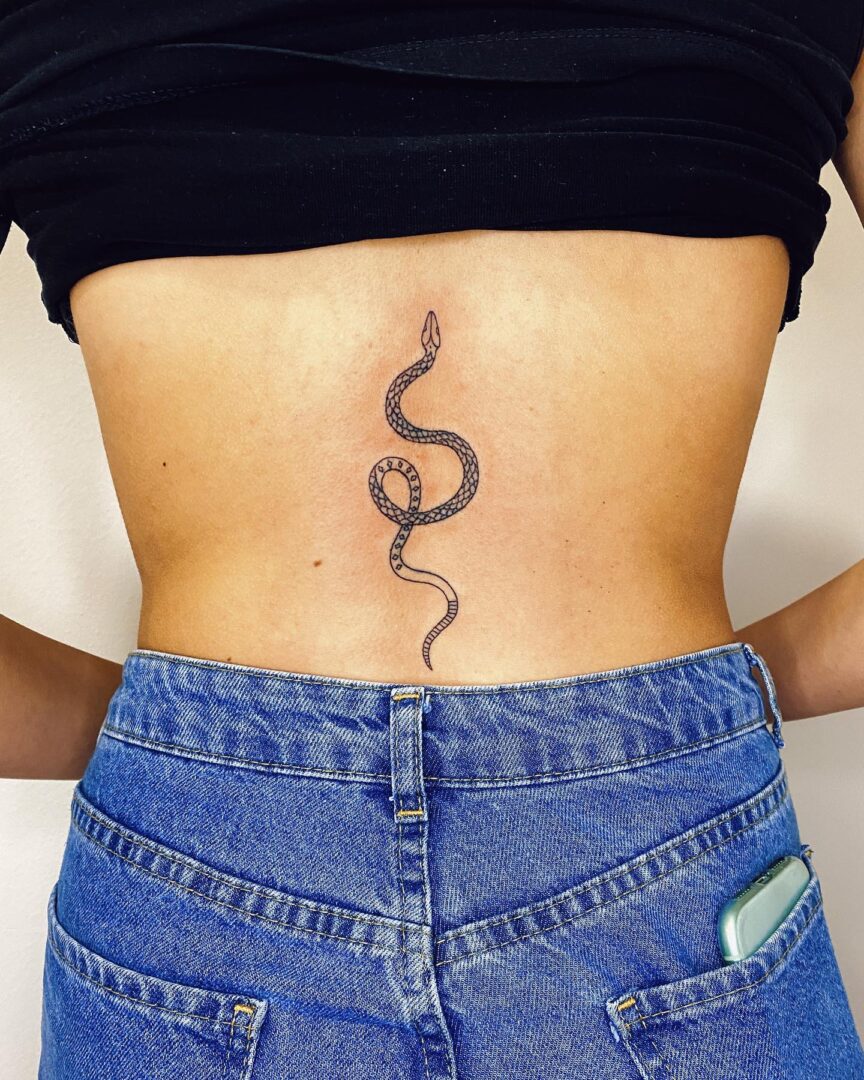 22 Creative Lower Back Tattoos That Are Beyond Cool