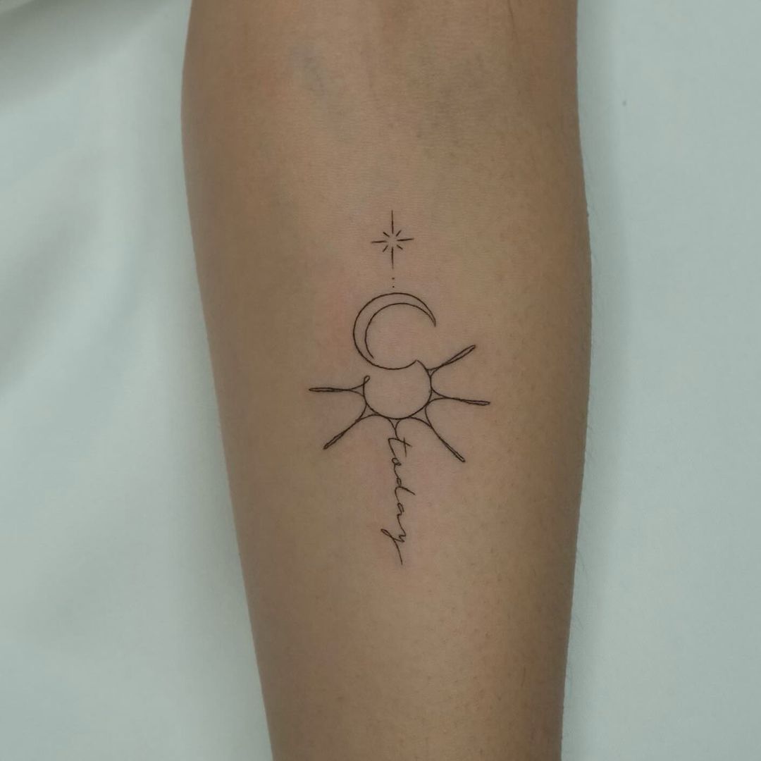 27 Fabulous Single Line Tattoos You’ll Wanna Rock