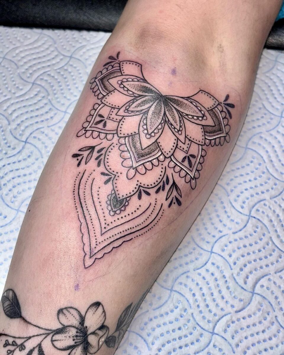 24 Trendy Dot Work Tattoo Ideas You'll Want To Get Right Away