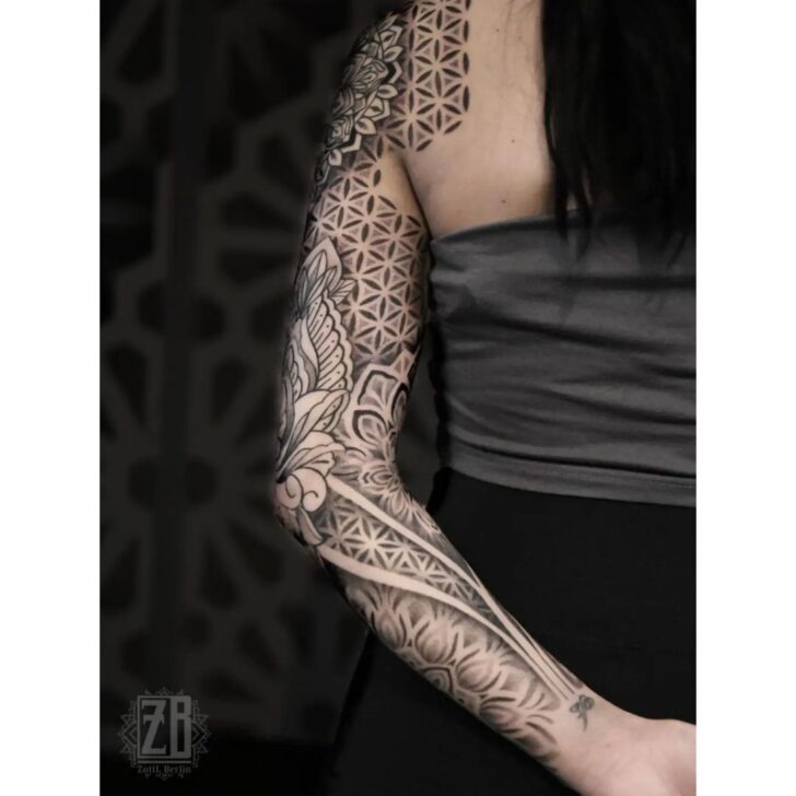 22 Stunning Geometric Sleeve Tattoos That You'll Absolutely Love