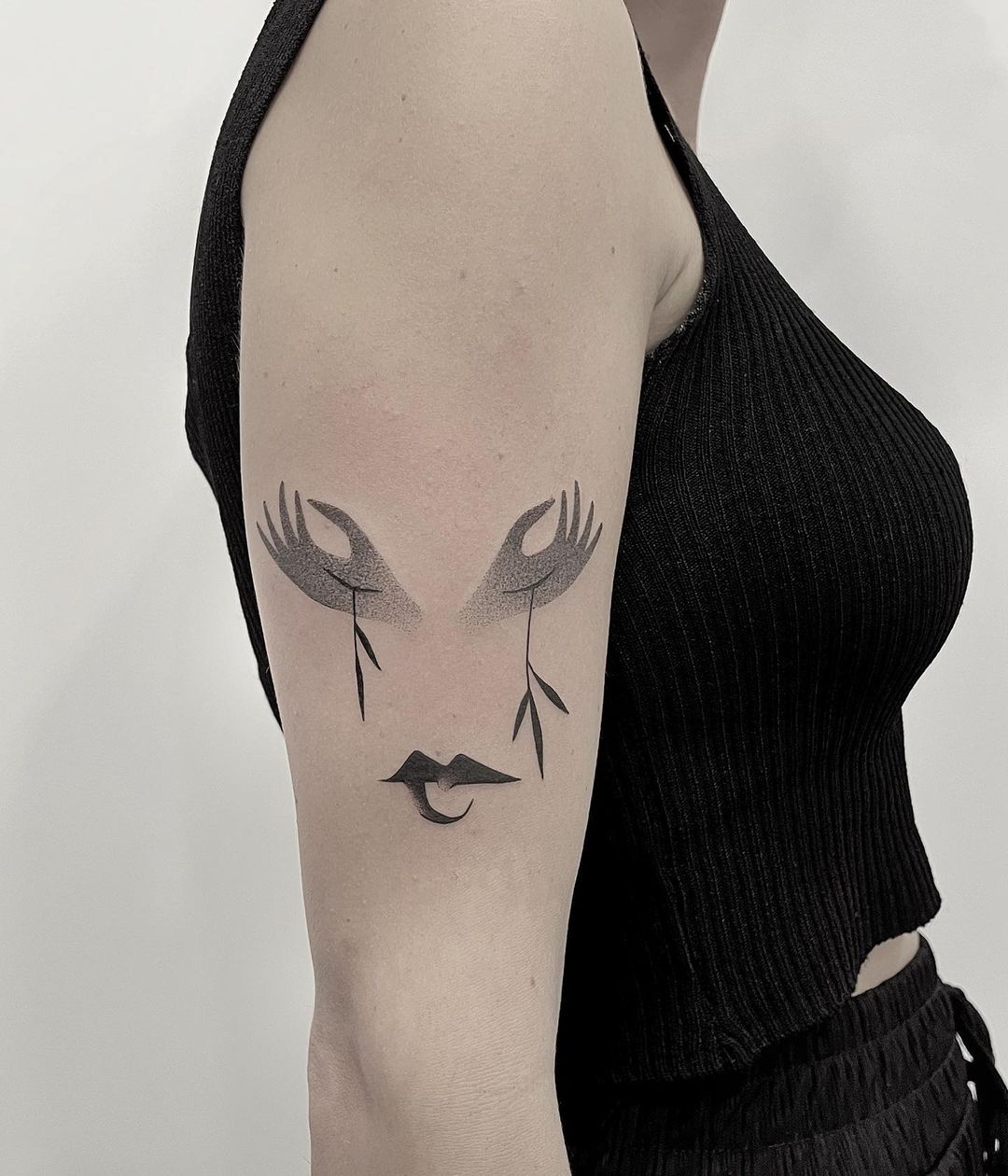 22 Charming Small Italian Tattoos That'll Have You Living La Dolce Vita