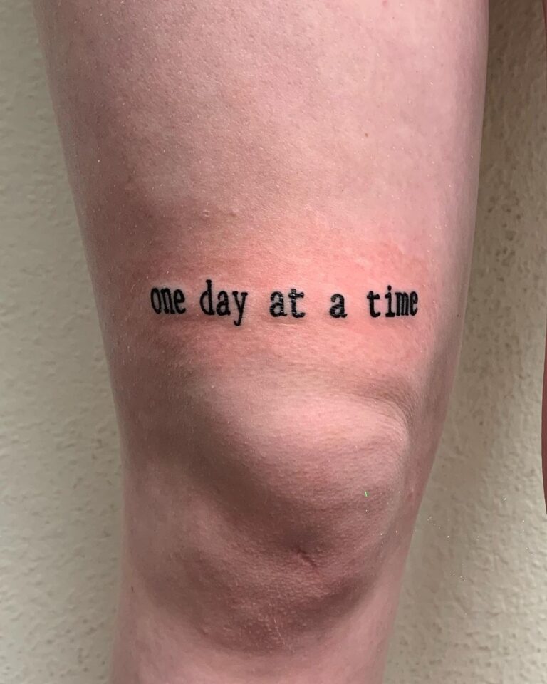24 Fabulous Over The Knee Word Tattoo Ideas You'll Absolutely Love