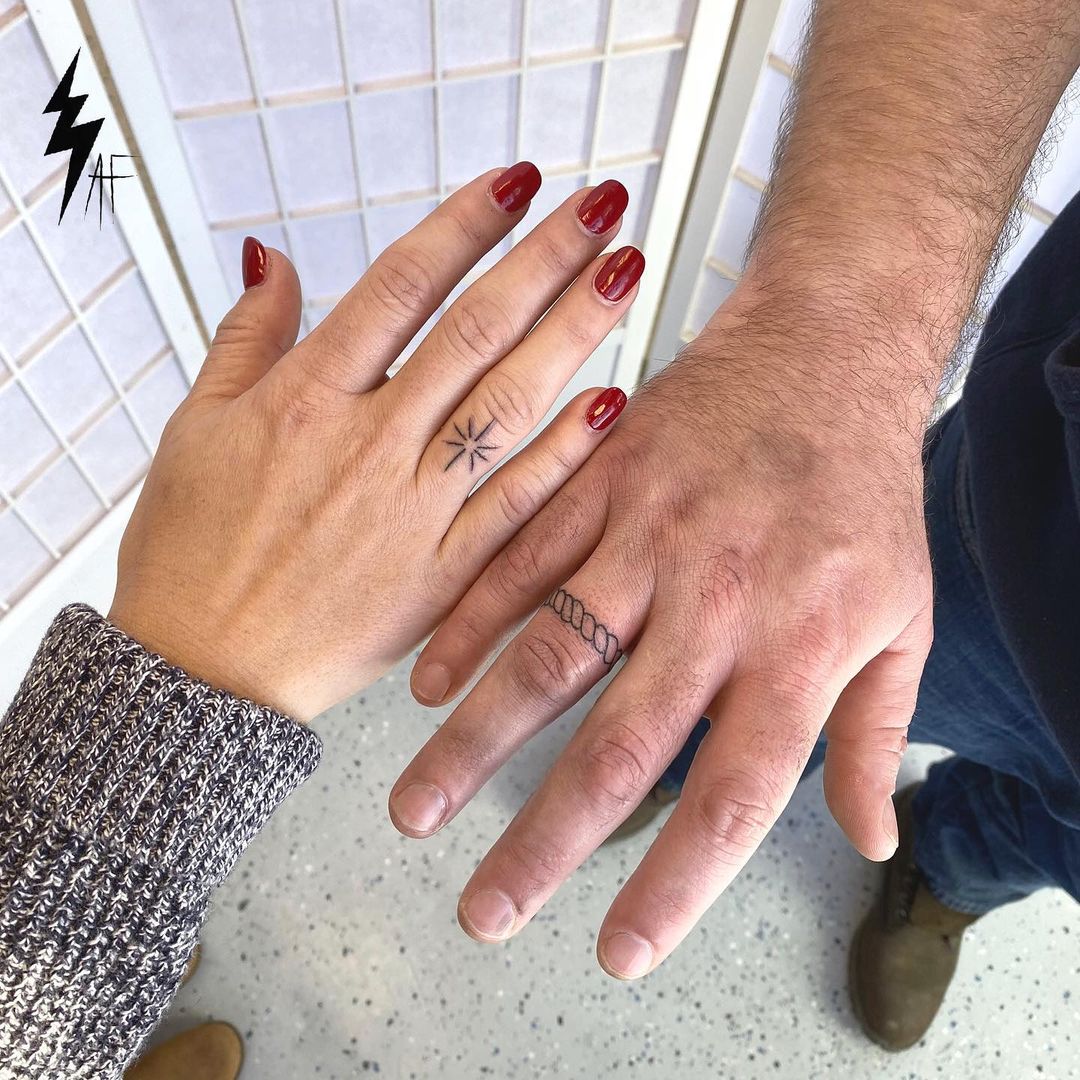 27 Small But Incredibly Romantic Tattoos For Married Couples