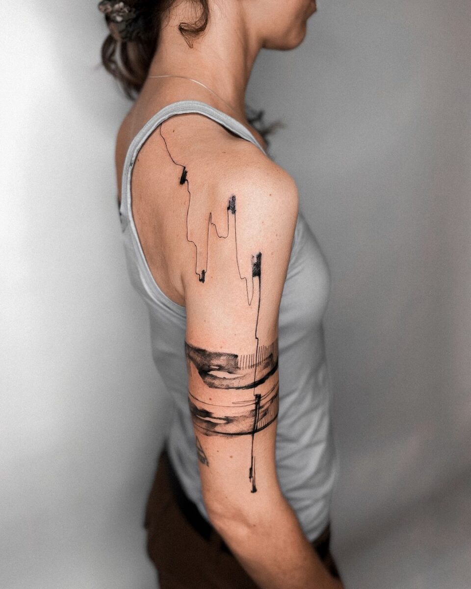 21 Insanely Beautiful Abstract Tattoos That Are Real Masterpieces