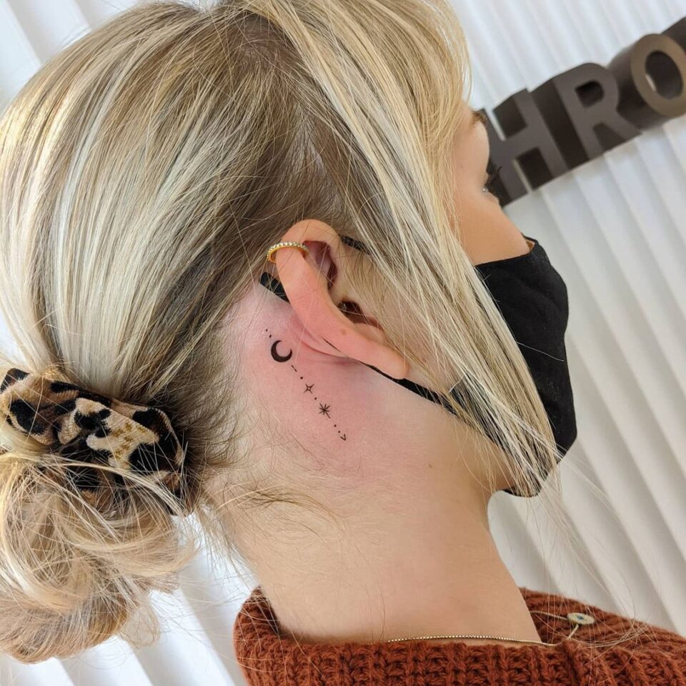 27 Elegant Behind The Ear Tattoos Perfect For A Chic And Subtle Look
