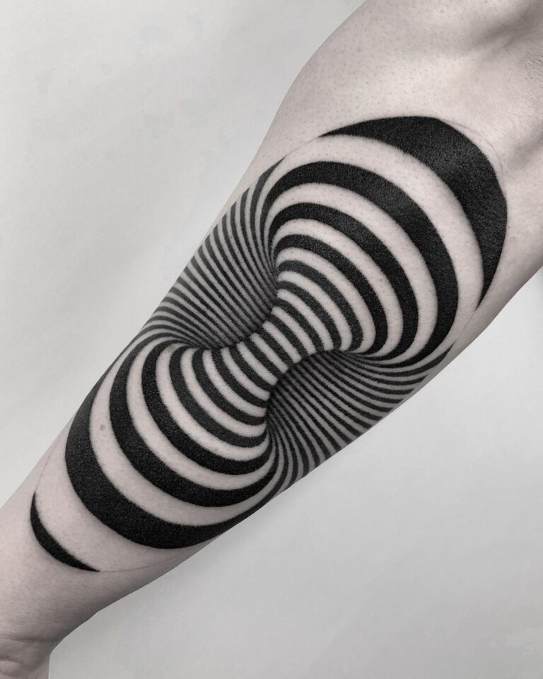 26 Optical Illusion Tattoos That Will Blow Your Mind