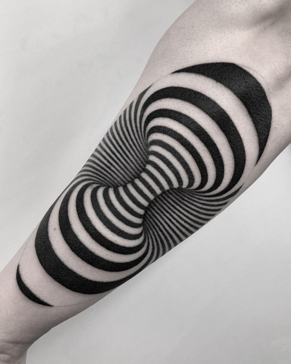 26 Optical Illusion Tattoos That Will Blow Your Mind