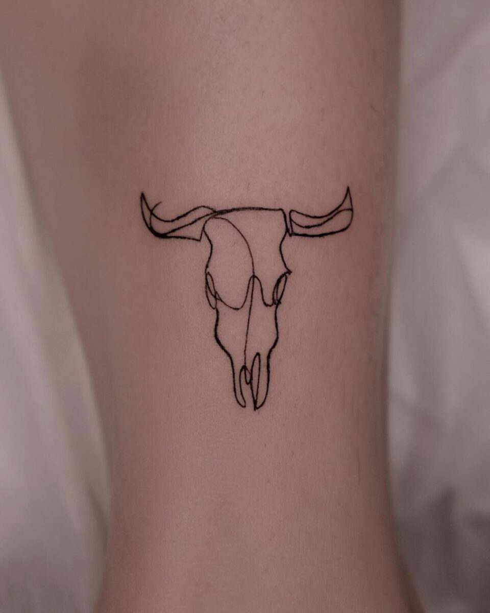 22 Elegant Fine Line Tattoos Perfect For Your Next Delicate Masterpiece ...