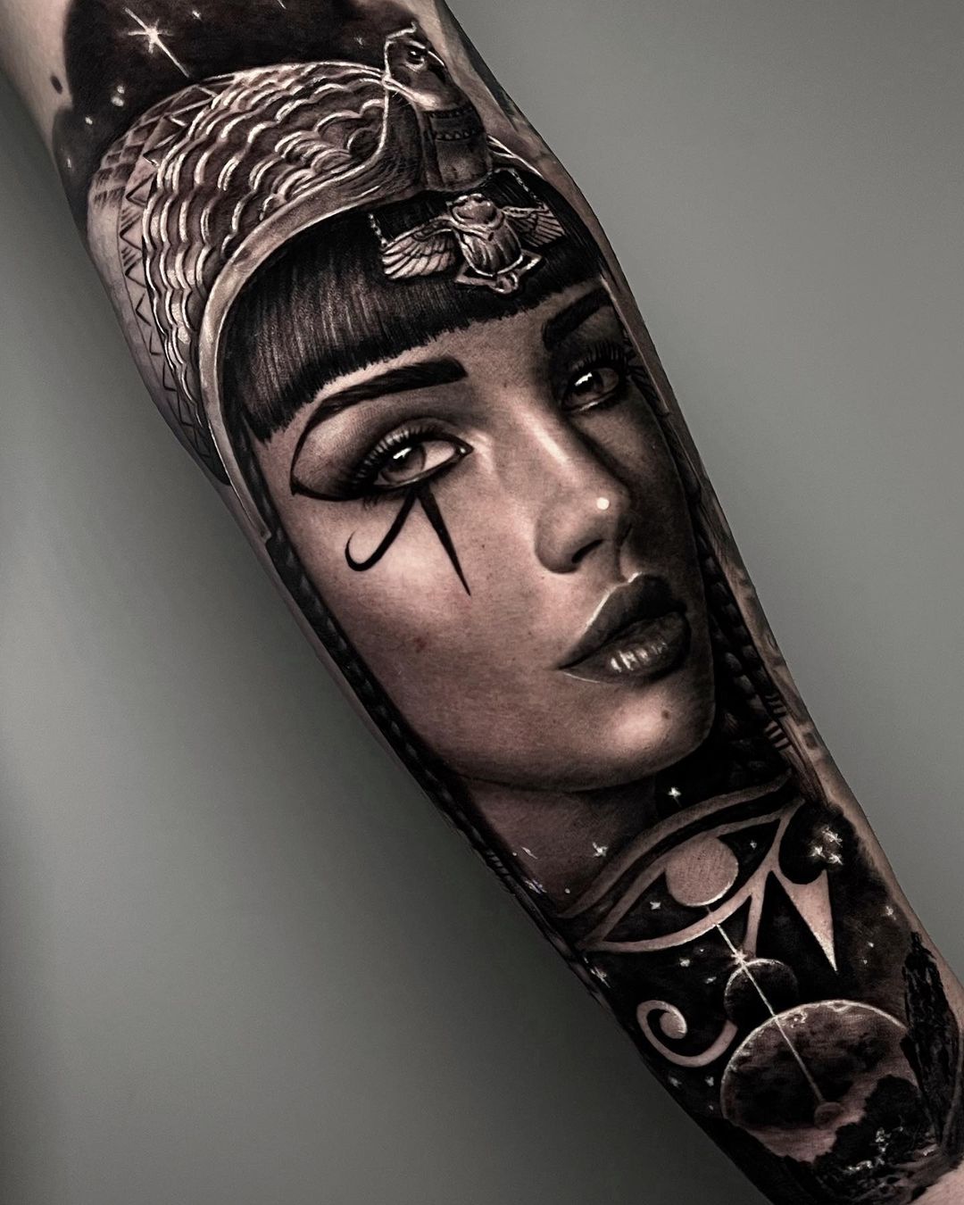 15 Gorgeous Cleopatra Tattoos That Will Stun You With Mystical Elegance And Power