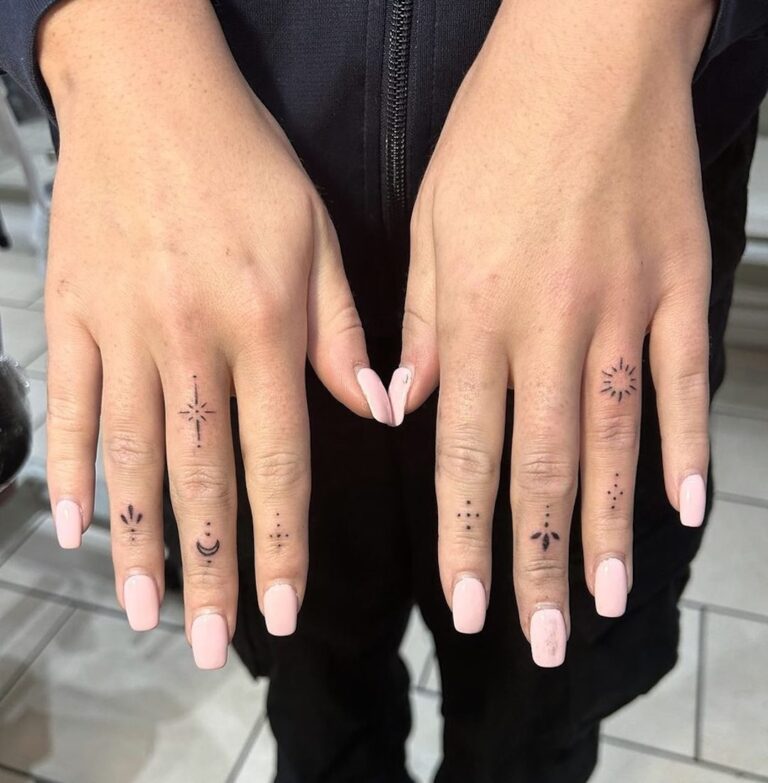 22 Graceful Hand Tattoos for Women You’ll Want to Get Immediately
