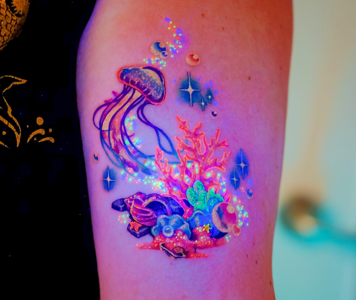 12 Magical Bioluminescent Glowing Tattoos That Will Capture Your Attention