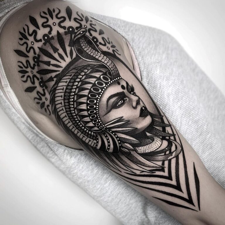 15 Gorgeous Cleopatra Tattoos That Will Stun You With Mystical Elegance ...
