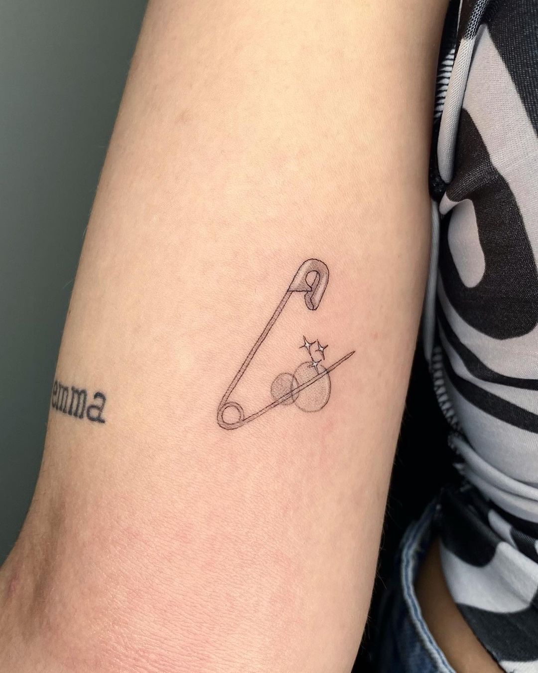 15 Bold And Edgy Safety Pin Tattoos For Rebellious Souls