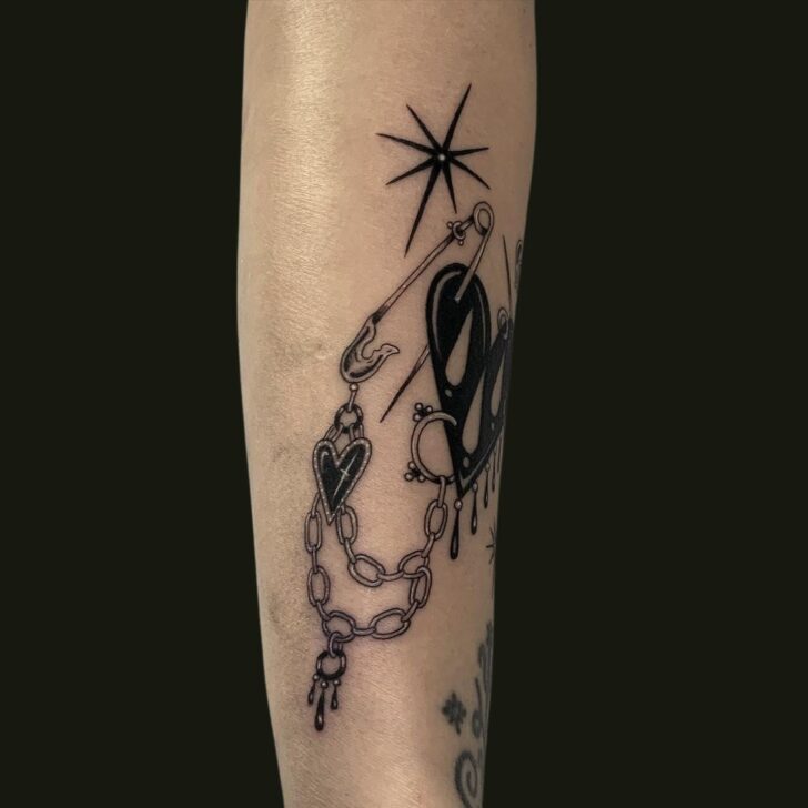 15 Bold And Edgy Safety Pin Tattoos For Rebellious Souls