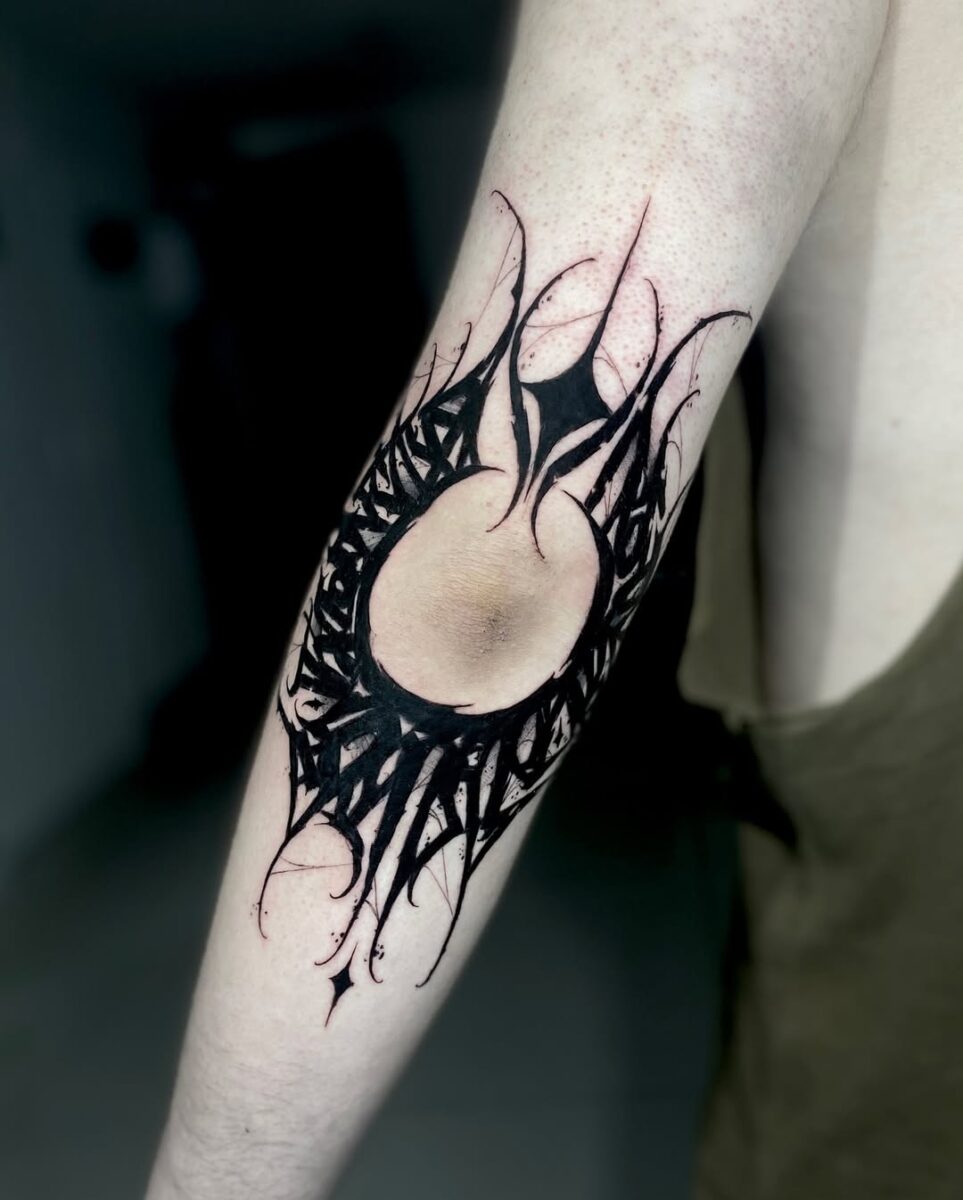 13 Amazing Dark Tattoos That Are Really Creepy