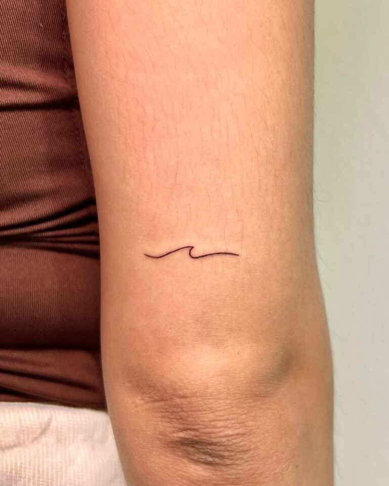 25 Tiny Tattoos That Are Subtle And Cute