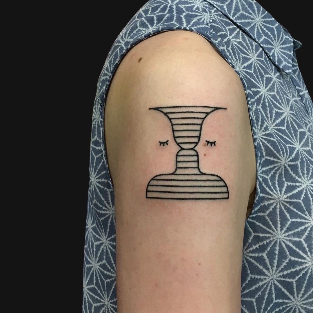 14 Incredible Negative Space Tattoos That Use The Emptiness To Create ...