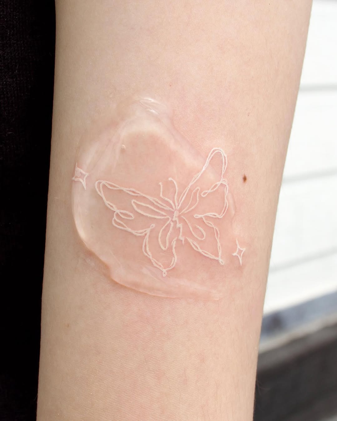 14 White Tattoos That Are Perfect For Those Who Want Something Subtle