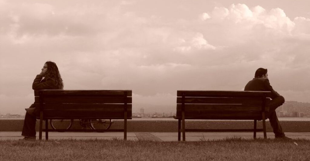 12 Reasons Why Do Couples Fall Out Of Love Over Time, According To ...