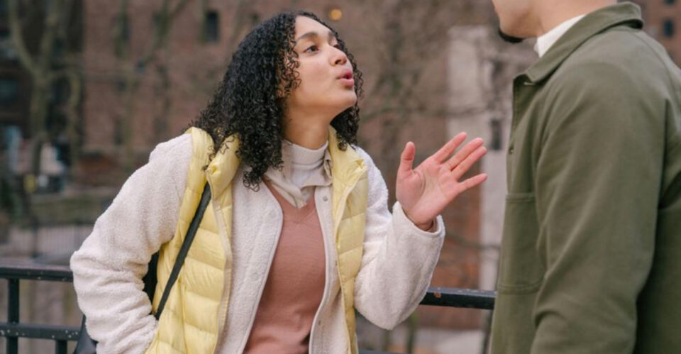 17 Signs Someone Who Treats You Badly Is Really Battling Themselves ...