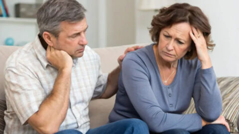 24 Toxic Behaviors We Call “Love” That Are Actually Manipulation