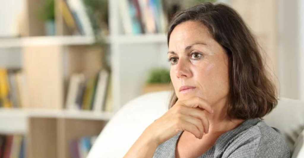 30 Real Reasons People Isolate Themselves from Friends & Family as They ...
