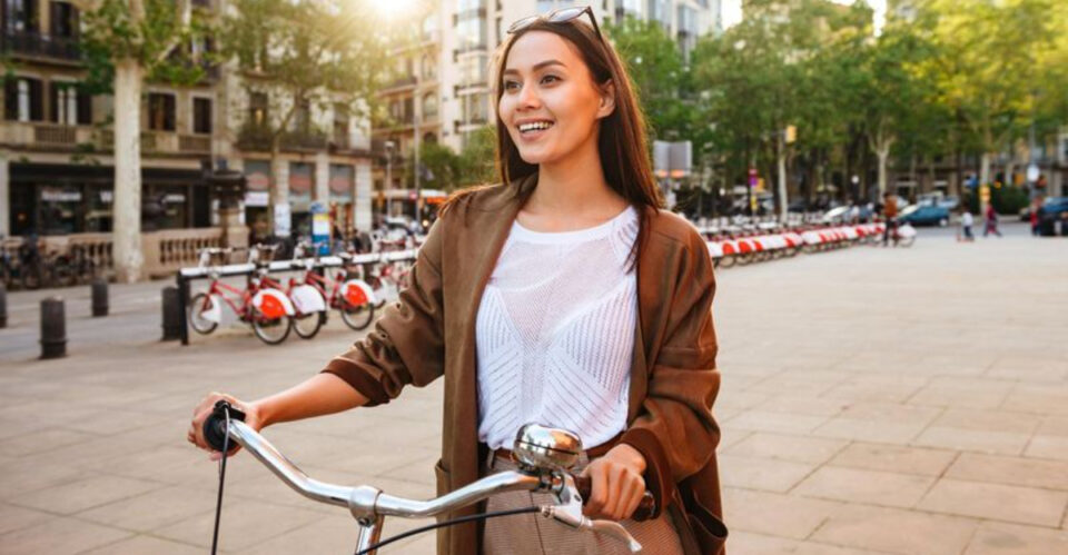 Beyond Looks: 18 Things That Truly Spark Attraction For Men And Women ...